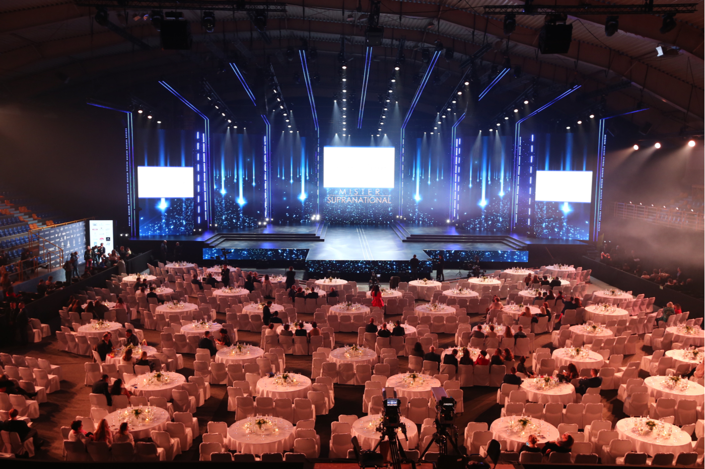 Musicaldarstellerin für Dinner-Musical-Shows im Ruhrgebiet (vergütet)